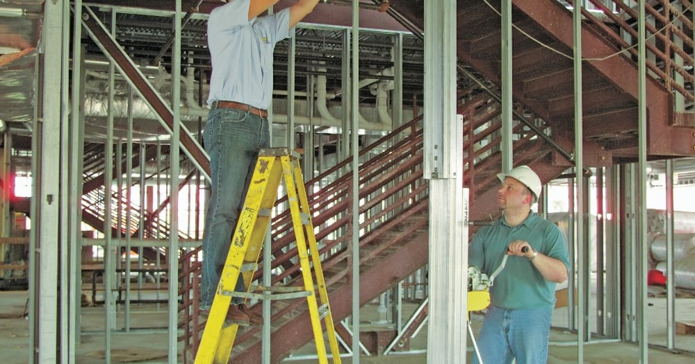 Sumner Material Lift 2400 - Sumner English | Material lifts