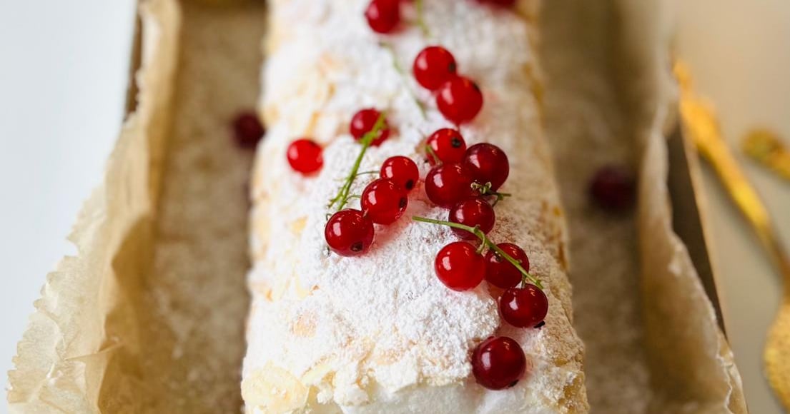 Ribisel-Baiser Rolle - R - Rezepte | Nascherei Graz