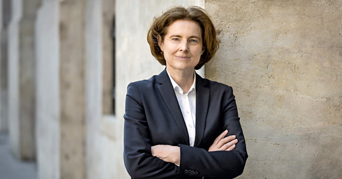 About | move forward