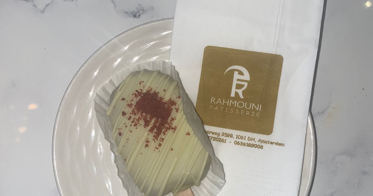 Red Velvet Magnum Pops - Gebak - Online Bestellen | Patisserie Rahmouni