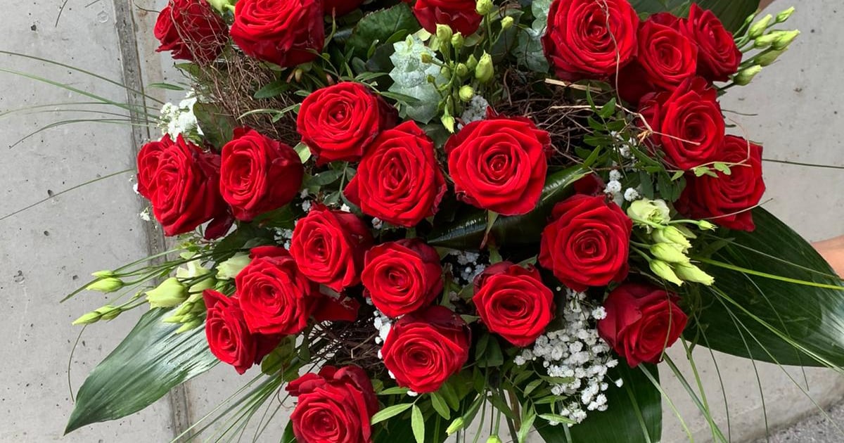 Rote Rosen Strauß - Rote Rosen Blumenstrauß - Shop | Blumen Gschaider