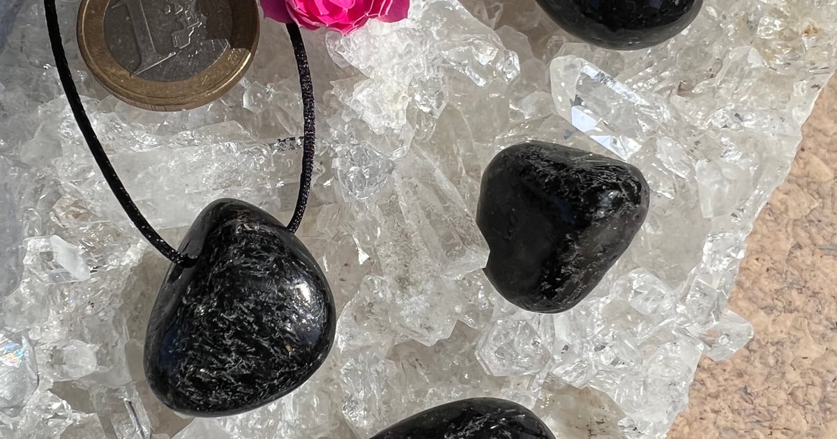 Nuumit - Edelsteine N - Shop | Edelstein-Allerlei