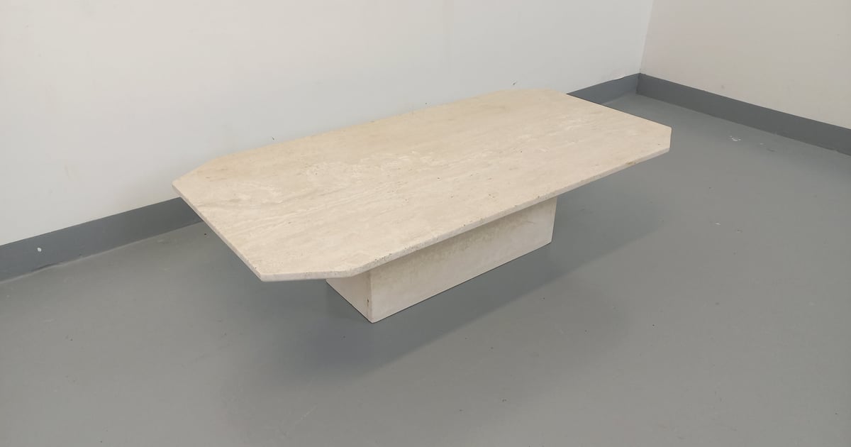 Table basse rectangulaire en travertin 1 - Tables et bureaux - Le ...