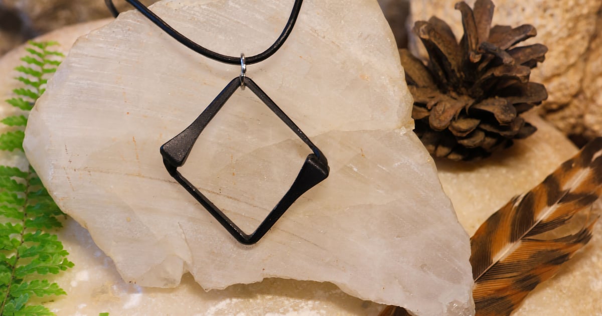 Schutz-Rune Odin - Runen aus Hufnägeln gefertigt - Shop | Hufnagel ...