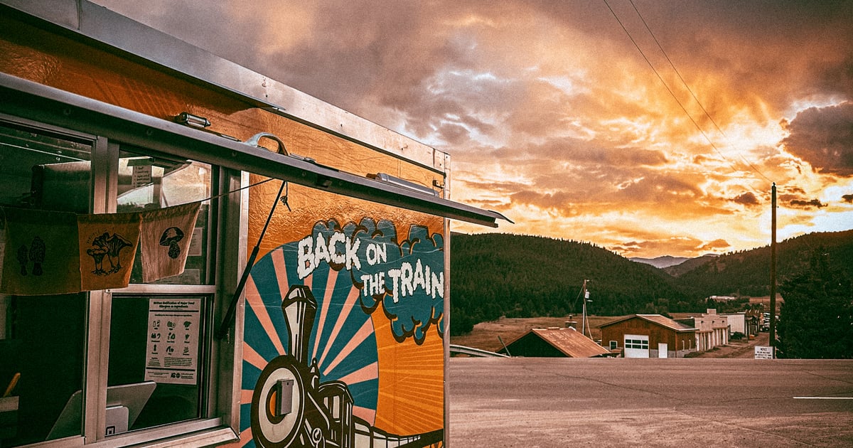 Food Truck | Howlin Wind Brewing & Blending