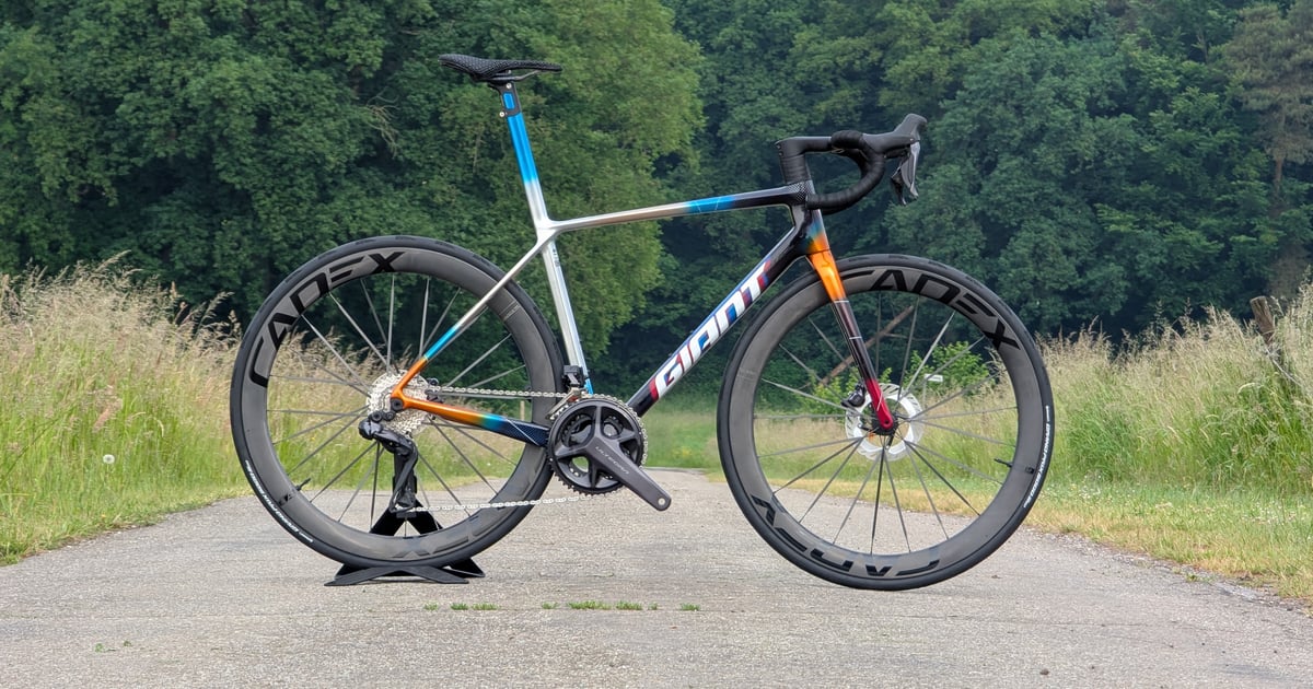 GIANT TCR Advanced SL Team Ultegra 2025 - Racebikes - Bikes | S-TEC sports